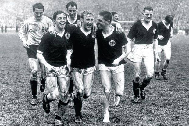 Gilzean gives Scotland victory! April 11th 1964 – The Scotland Epistles ...